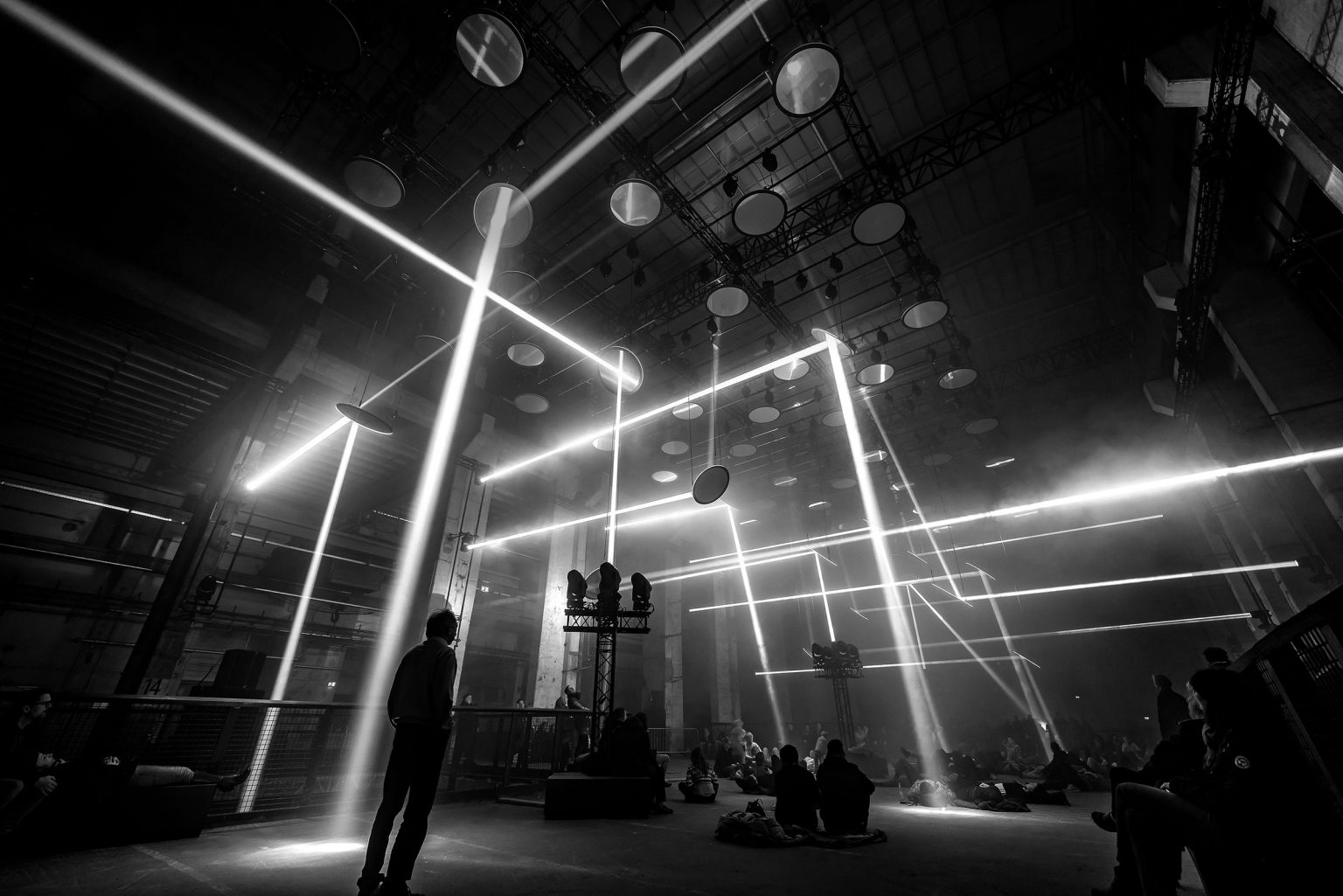 Dark Matter - Neue Halle "Transformator" wird mit Installation "Skalar ...
